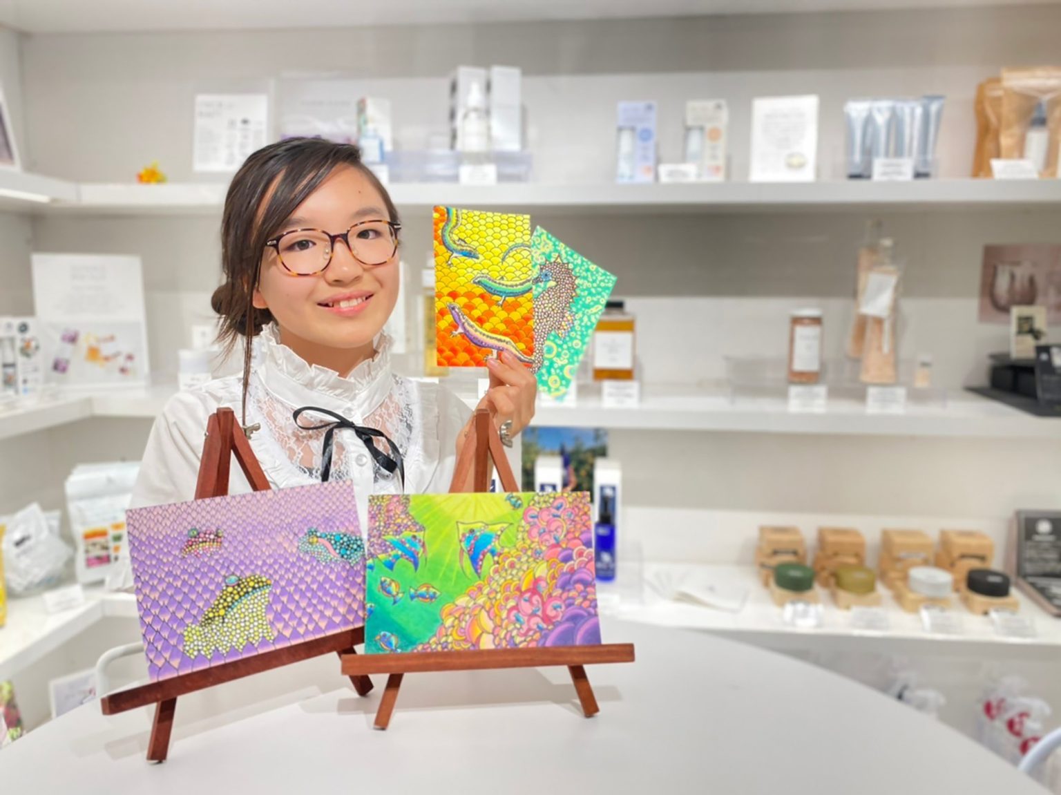 持ち運べるアートが誕生！14歳の天才画家・Conoca×ROOTOTEコラボトート、9月25日発売。発売記念として、二子玉川でポップアップイベントも開催 | ROOTOTE(ルートート)